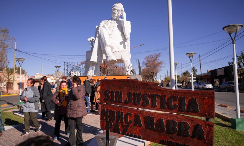 Homenaje en Cutral Co a 30 años del fallecimiento de Jaime de Nevares ...